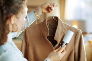 How to stop clothes bobbling | Cleanipedia UK