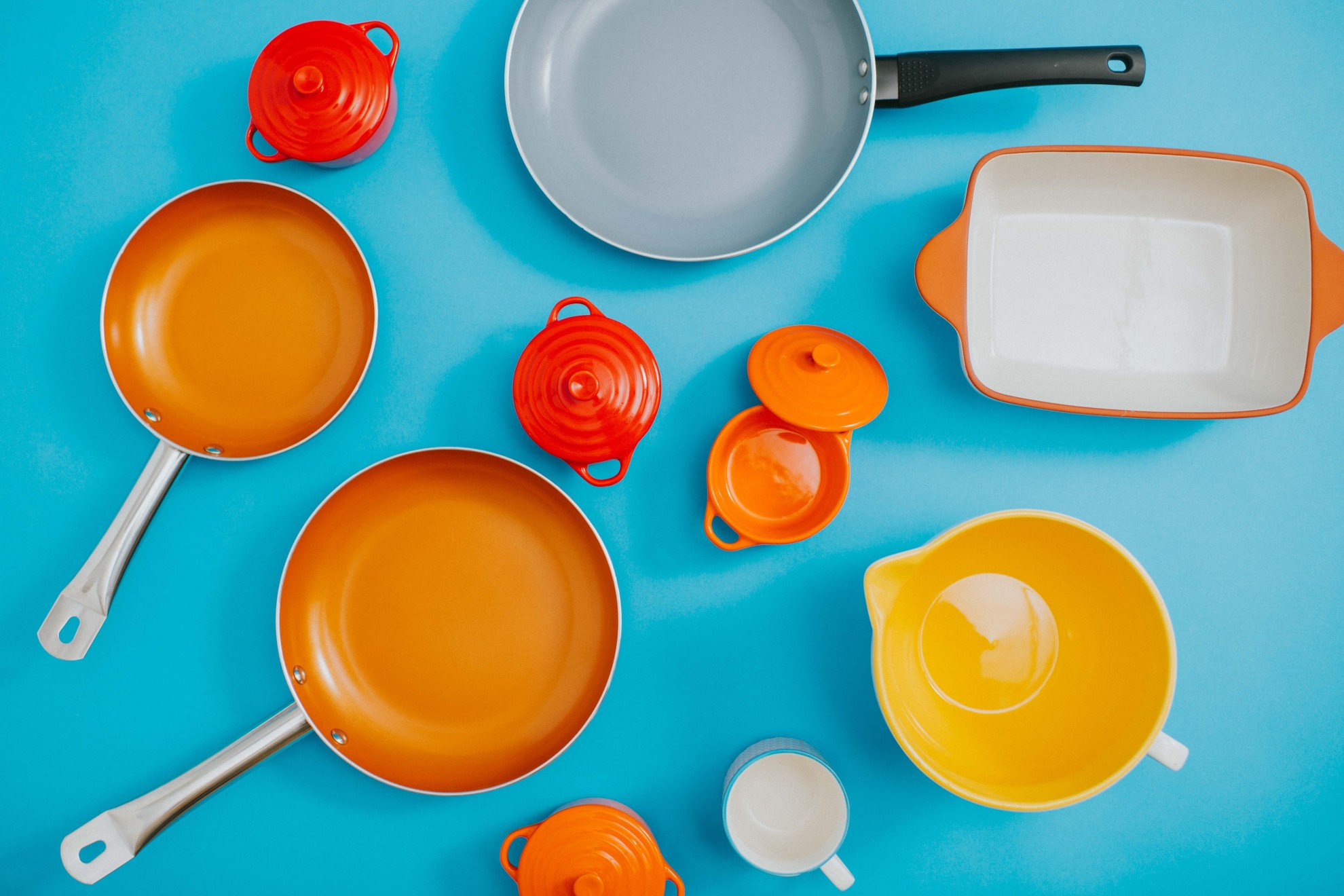How to Clean Burnt-on Grease from Ovens & Pans | Cleanipedia